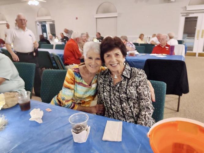 Life in Ocala Palms: OP ‘Loop’ residents get acquainted at unique ...