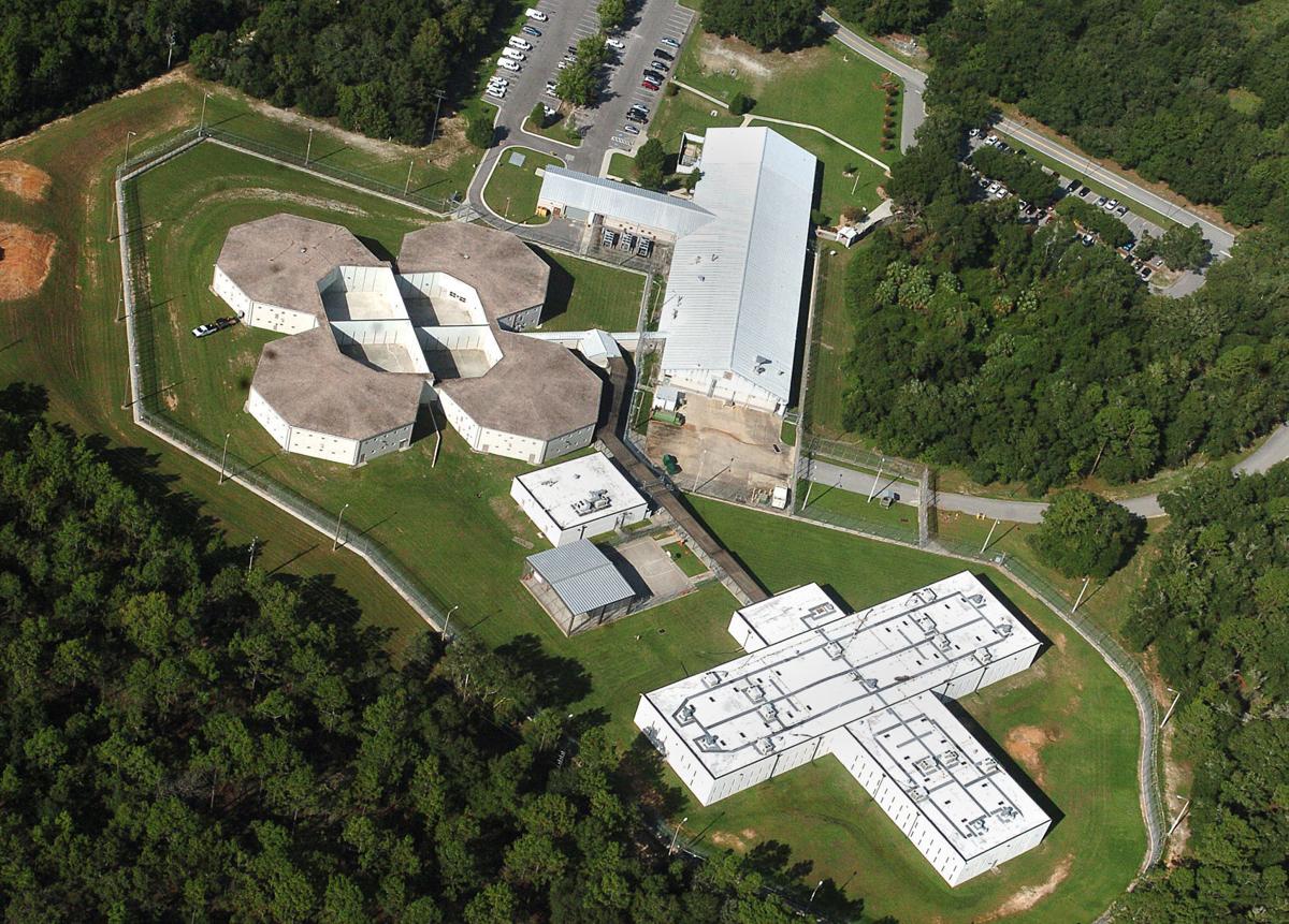 Arrests for June 18-19 | Crime & Courts | chronicleonline.com
