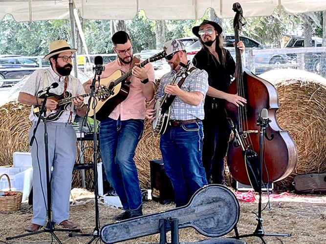'Flattlanders' pay tribute to their home with bluegrass | Entertainment ...