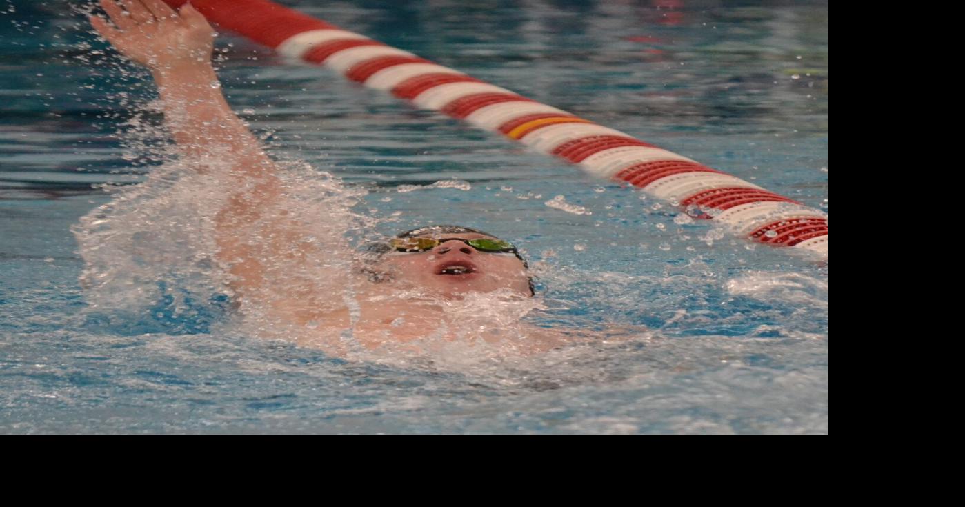 Walker makes county swimming history | Local Sports | chronicleonline.com