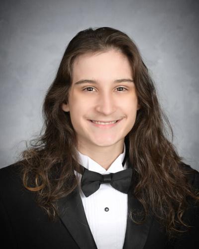 Kenneth Pierce | Graduation 2021 | chronicleonline.com