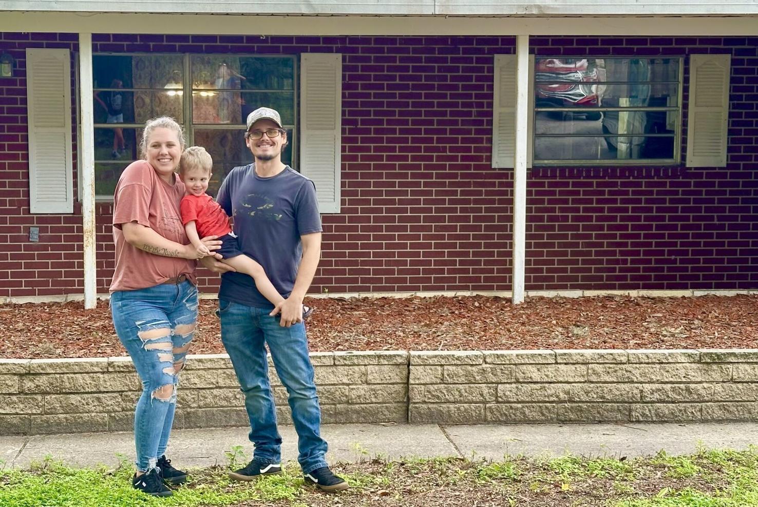 ‘Absolute horror’: Army veterans confront flooding, mold, failing ...