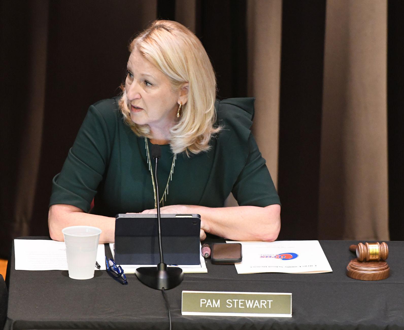 Education Commissioner Pam Stewart, state board of education pay warm ...