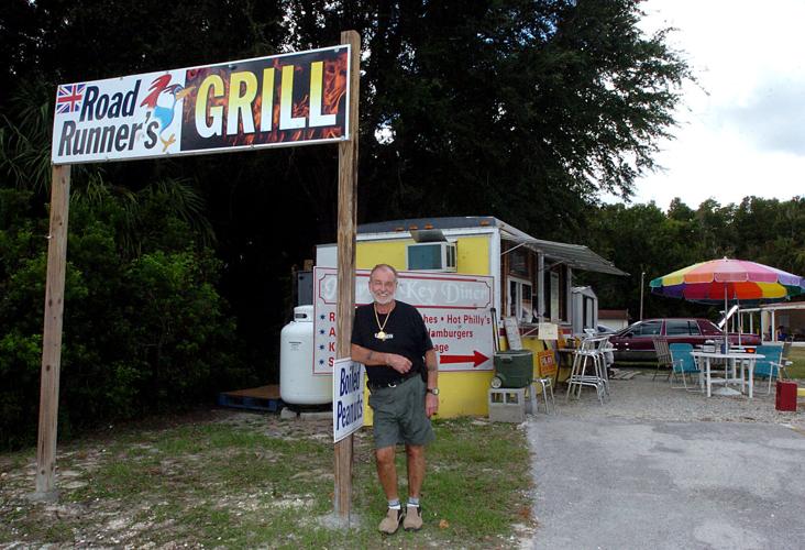 Roadside vendors offer unique slice of life | Local News ...