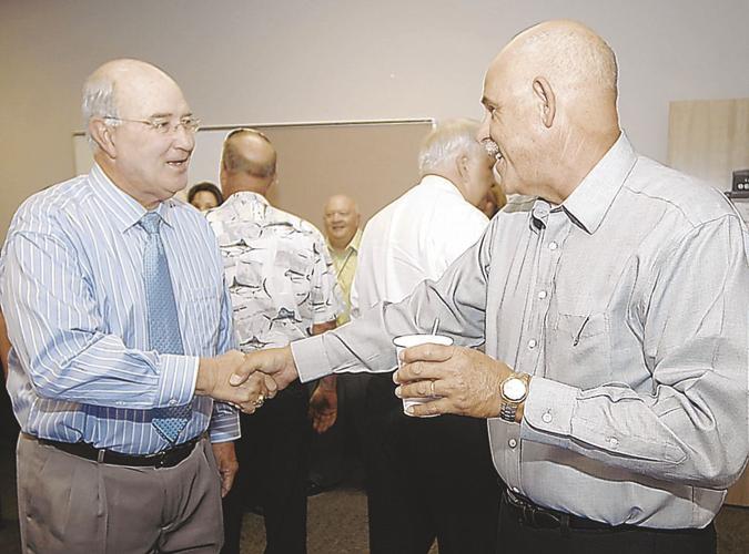 Cheers for chief as Thorpe says goodbye | Local News | chronicleonline.com