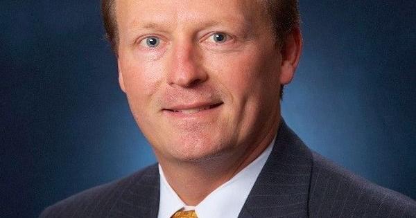 Ken Wicker succeeds Smith at Oak Hill | Local News | chronicleonline.com