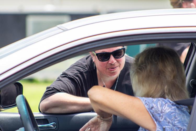 Love for Lahera barbecue draws supporters | Local News ...