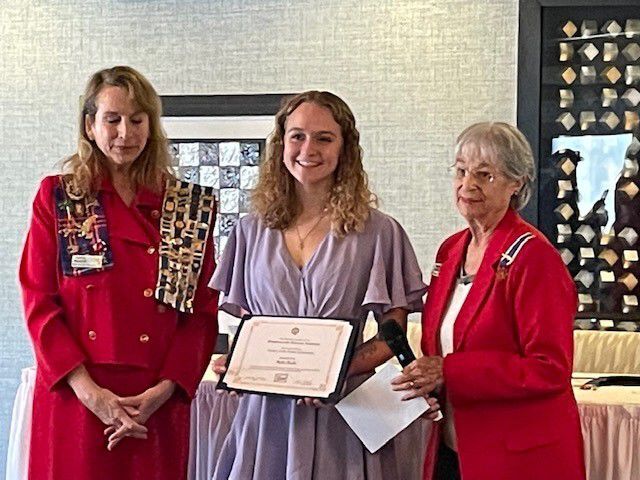 Fort Cooper DAR hands out several awards to local students | Community ...