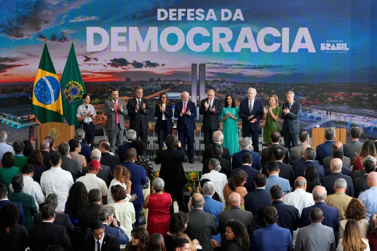 Brazil’s Lula vetoes bill that could reduce Bolsonaro’s prison time ...