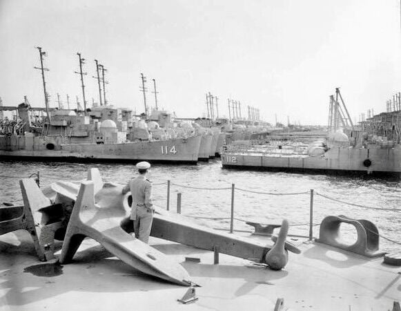 Florida Once Upon a Time: Navy’s mothball fleet at Green Cove Springs ...