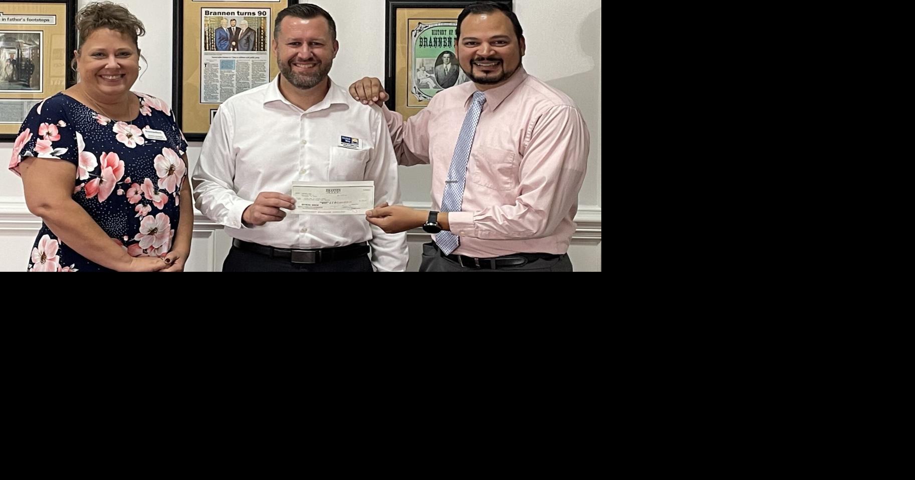 Brannen bank donates to United Way | Local News | chronicleonline.com