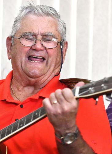 When life’s a fog, music lights the way | Local News | chronicleonline.com