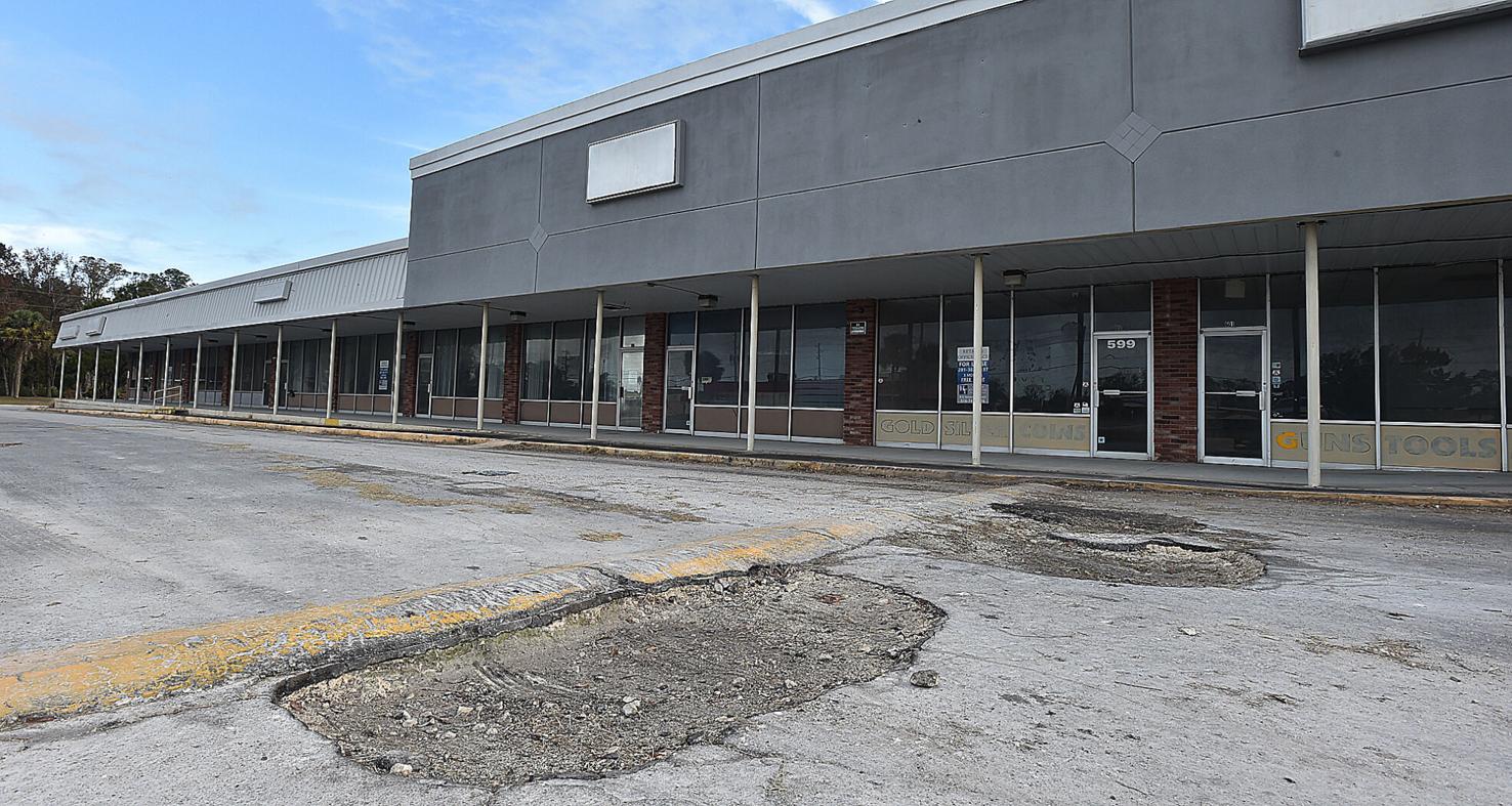 Crystal River, property owner discuss fate of 'blighted' Crystal Square ...