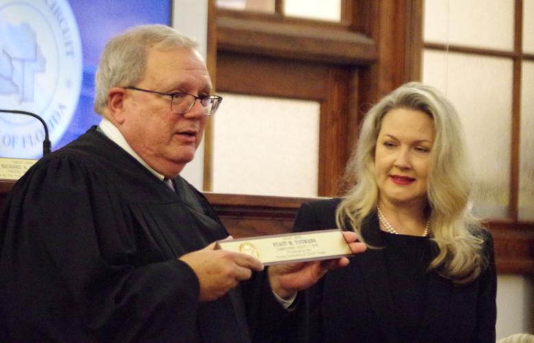 Stacy Youmans takes oath as Citrus County's latest circuit judge ...