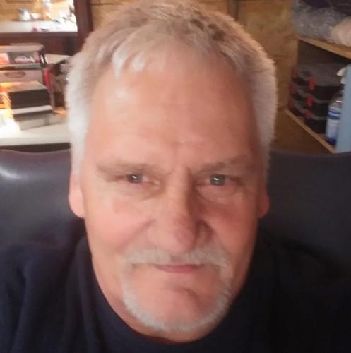 Mark Eric Seneker | Obituaries | citizentribune.com