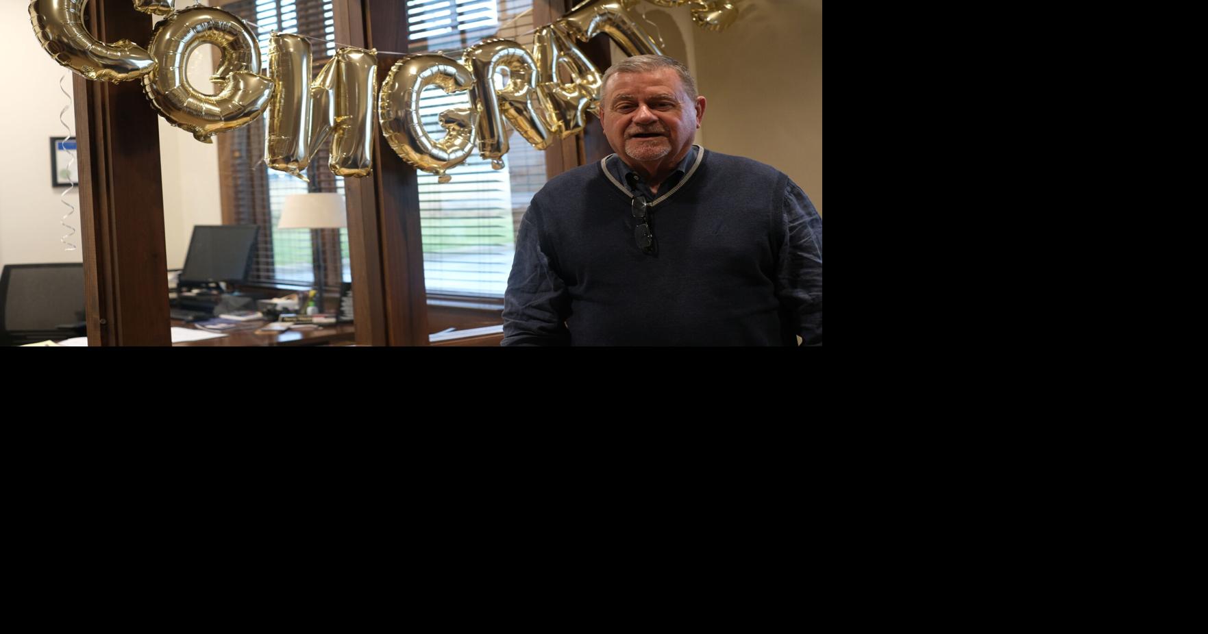 HACKNEY’S DAY: Hackney retires from CNB, honored for decades of banking and community service ...