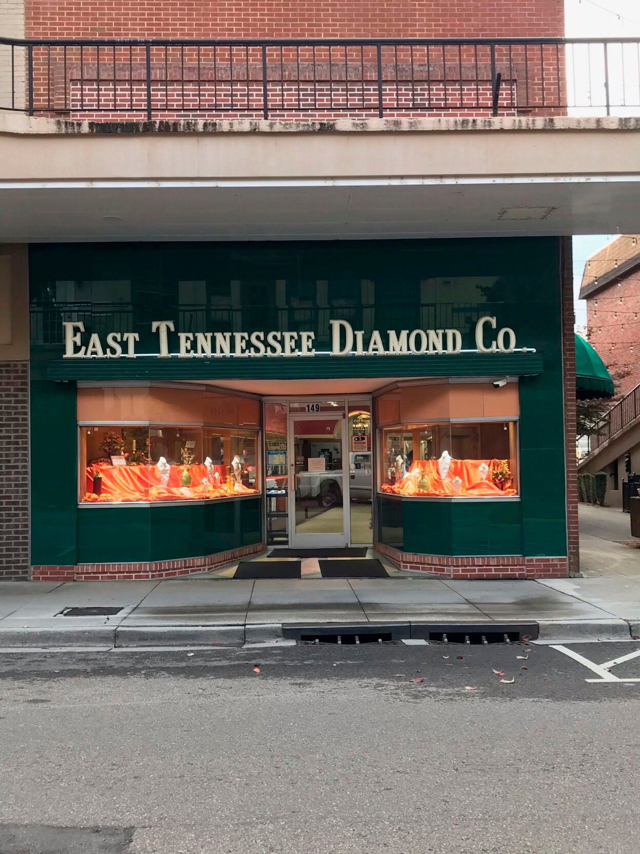 Harville and East Tennessee Diamond staff lead by example | News ...