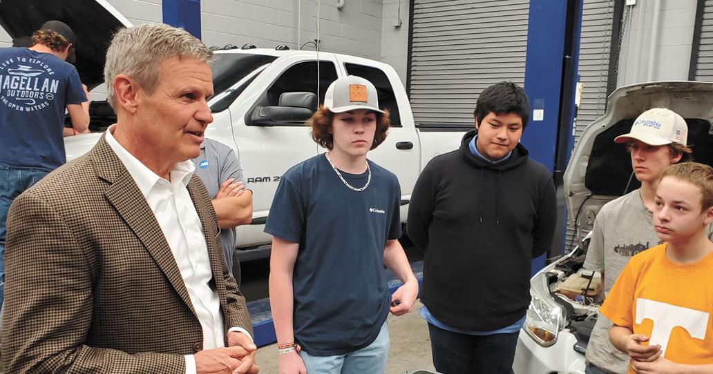 Lee visits Grainger High CTE facility | Local News | citizentribune.com