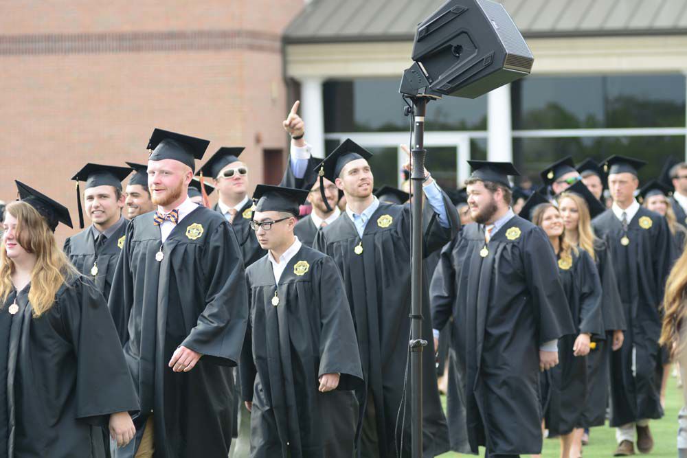 Governor delivers Carson-Newman commencement | Local News ...