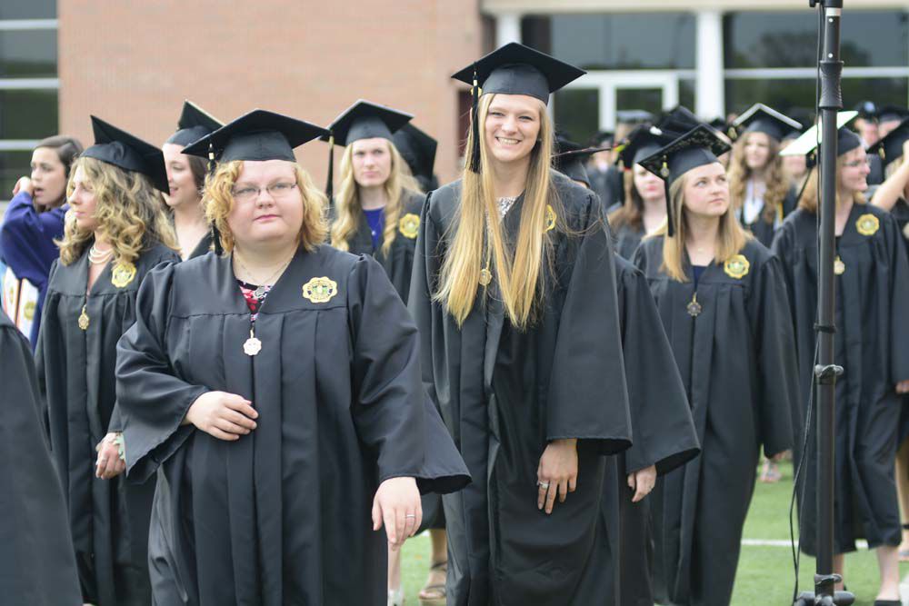 Governor delivers Carson-Newman commencement | Local News ...