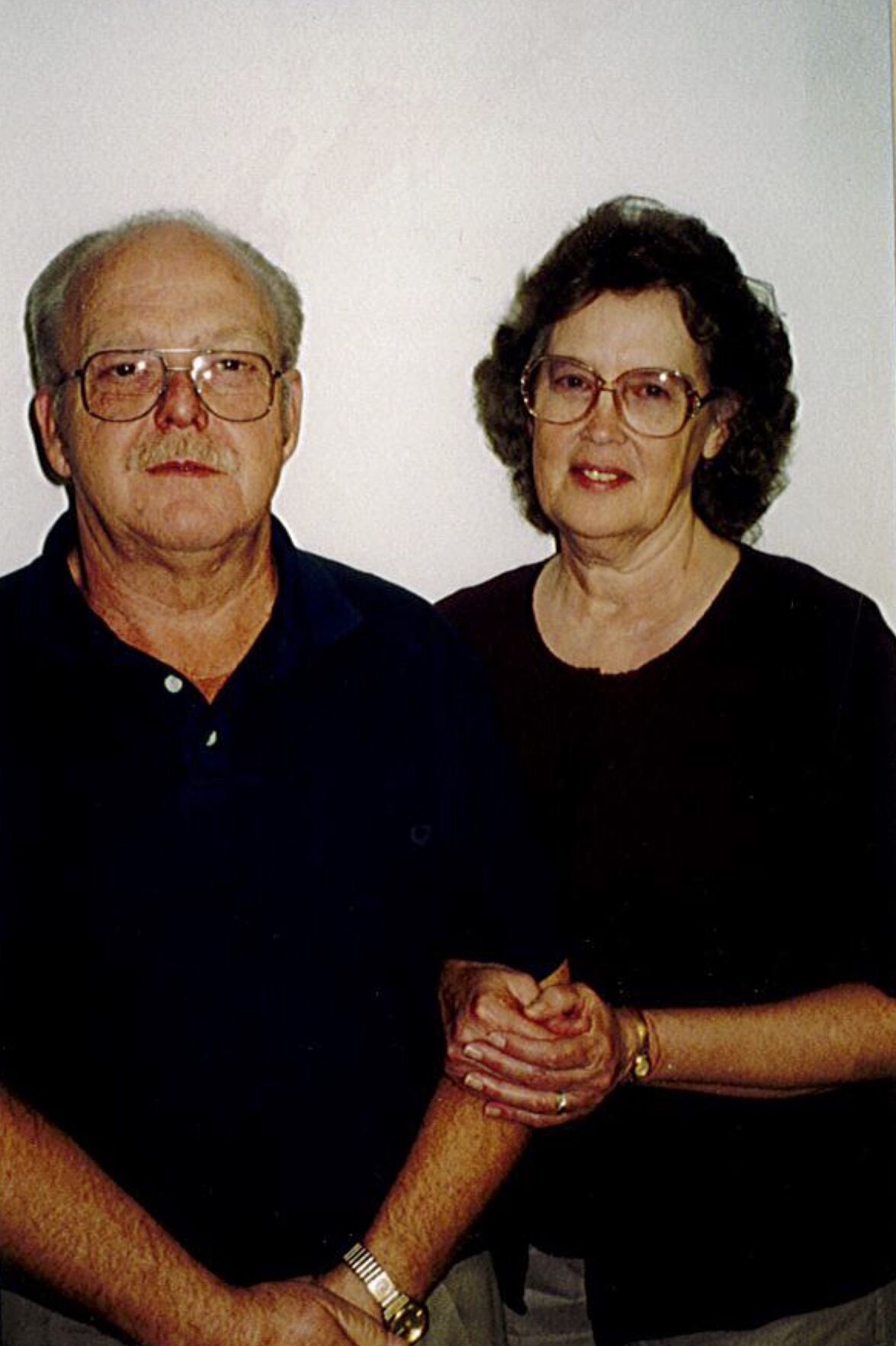 James Robert and Sue Hackney | Obituaries | citizentribune.com