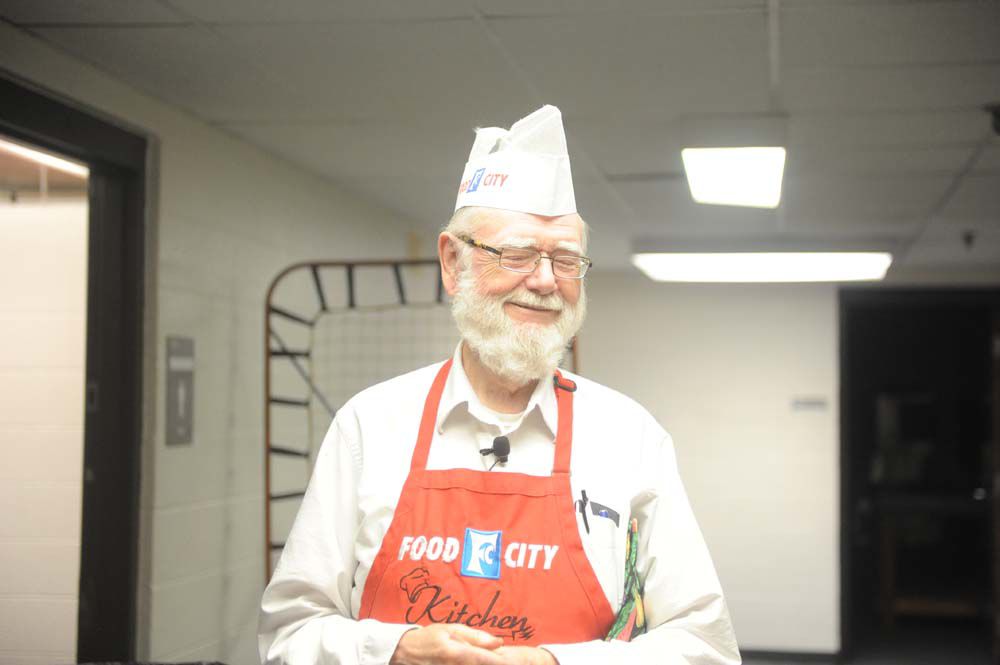 Chef Walter impresses at Cooking Show | Local News | citizentribune.com