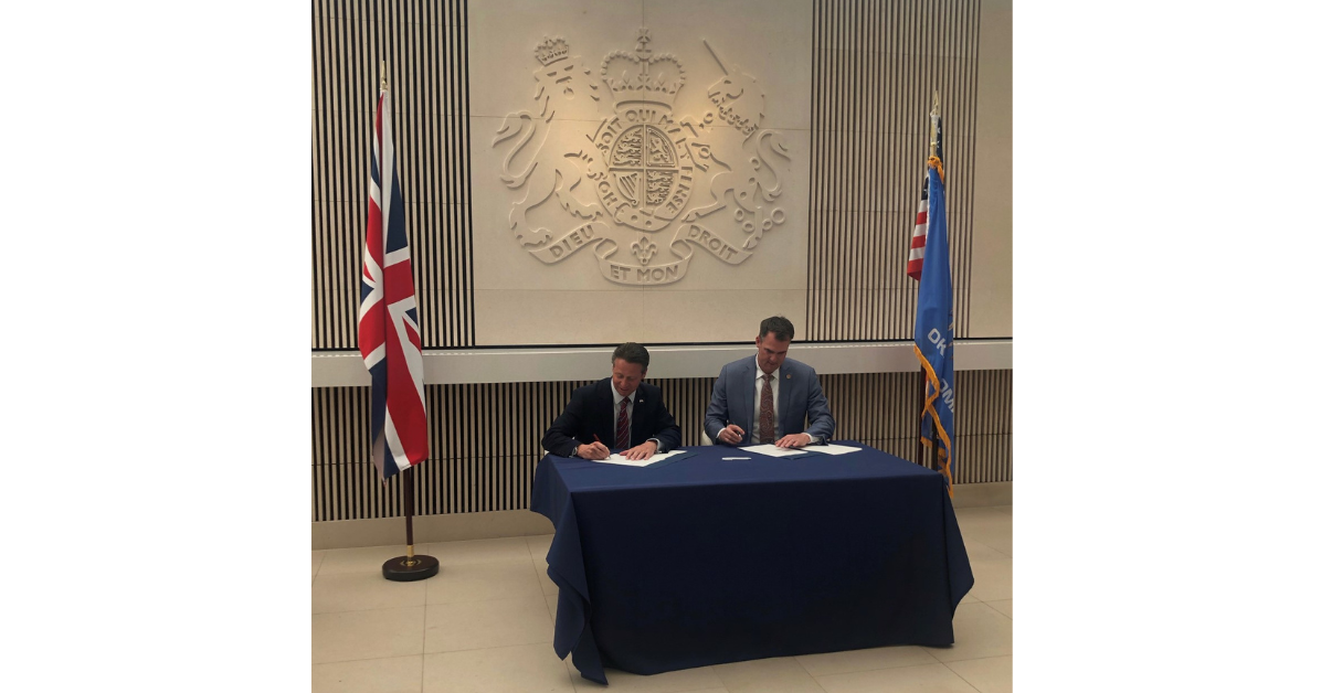 Governor Kevin Stitt Signs Oklahoma MOU with the United Kingdom ...