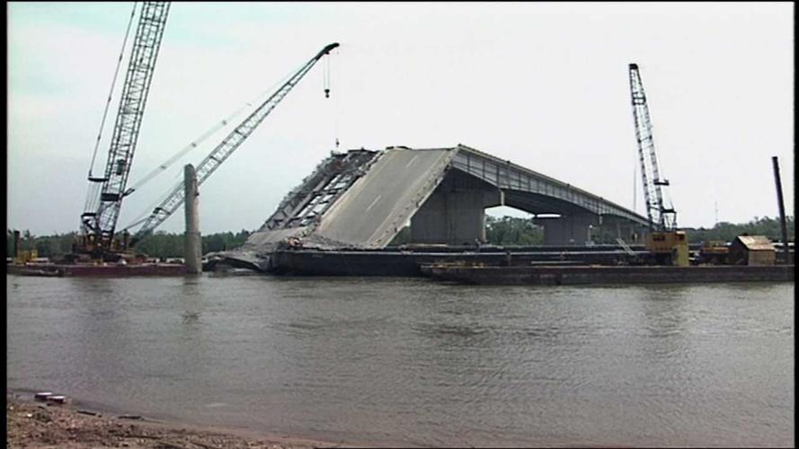 Baltimore Key Bridge collapse reminiscent of Webber’s Falls tragedy in ...