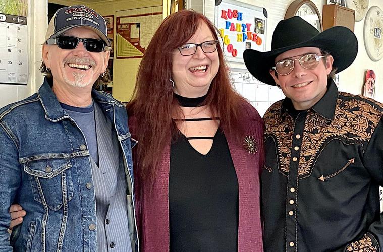 Oklahoma country singer-songwriter Cutter Elliott donates guitar to ...