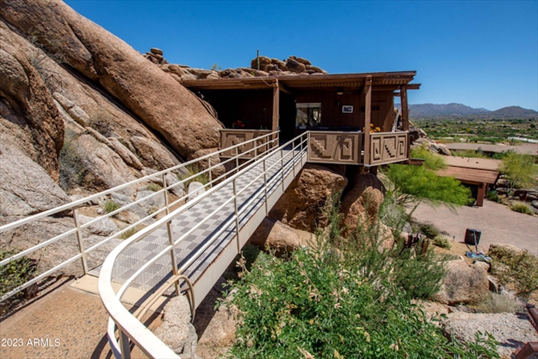 Iconic ‘Slingman Home’ in Carefree blends architectural brilliance ...