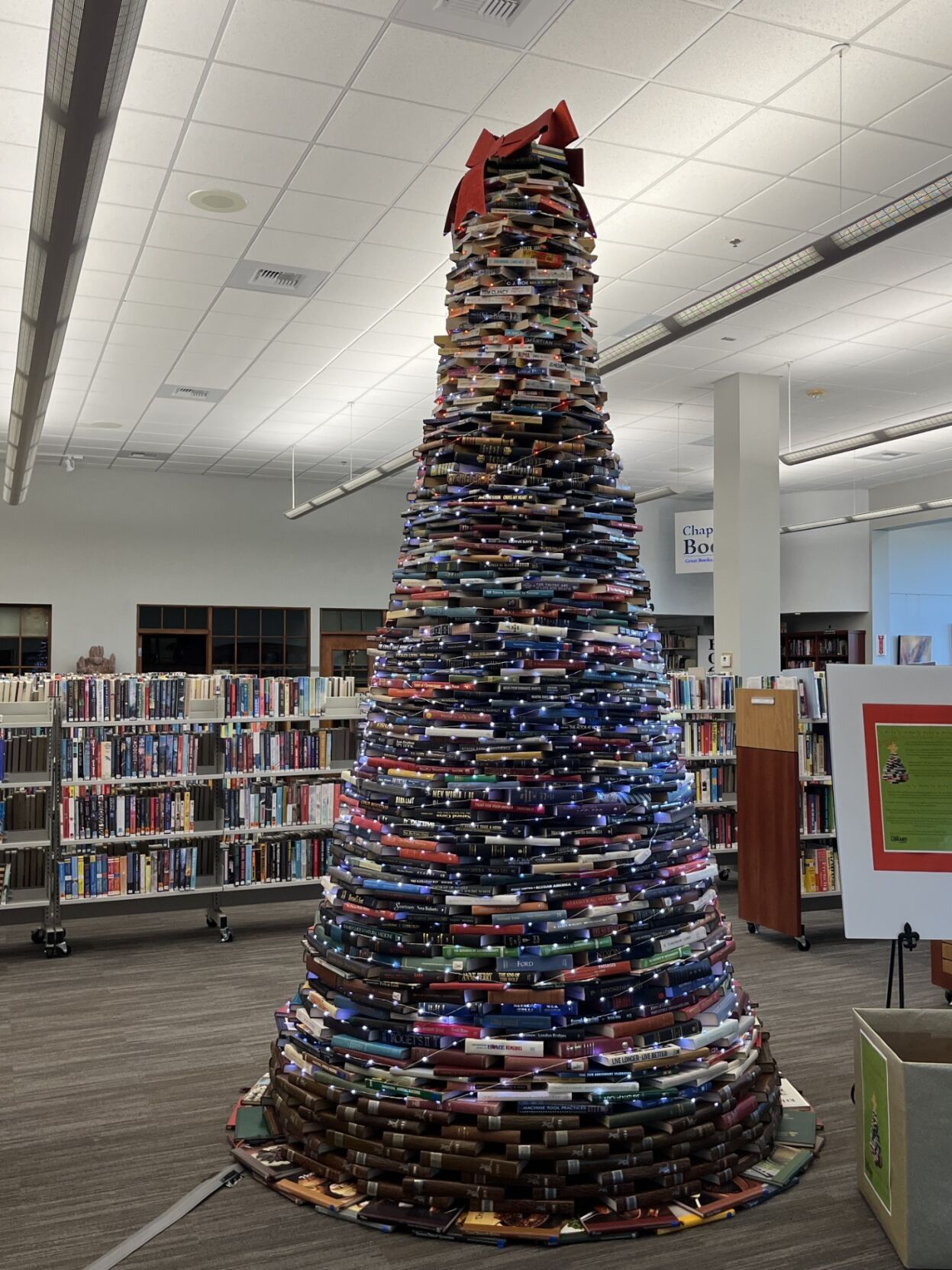 Visit the Giving Book Tree, donate books at Desert Foothills Library ...