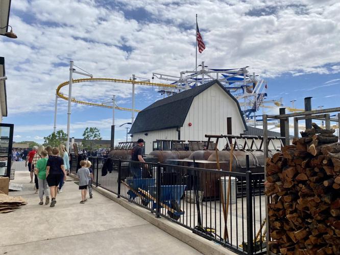 Pecan Lake Entertainment brings 12-acre oasis to heart of Queen Creek ...