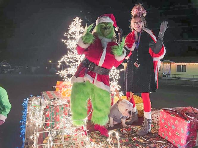 Lighted Parade Welcomes Christmas | News | clearwaterprogress.com