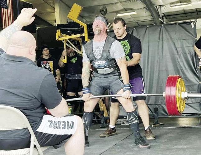 Daniel Leidheiser sets new Washington State records in weight division ...
