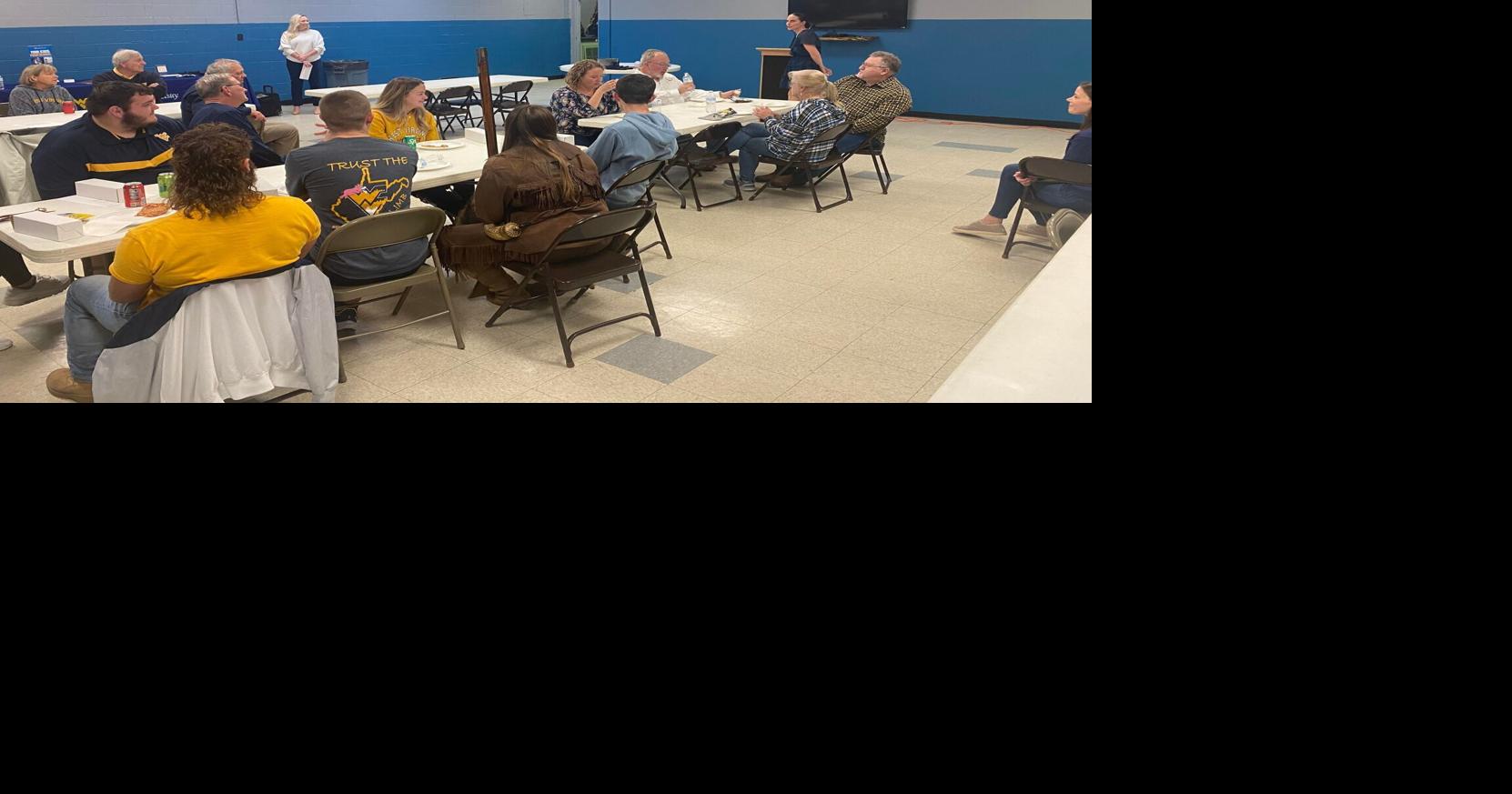 WVU Alumni Assc. holds pizza party in Danville | News | coalvalleynews.com