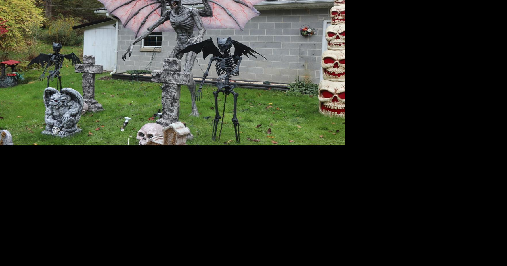 PHOTOS: Halloween display in Drawdy | News | coalvalleynews.com