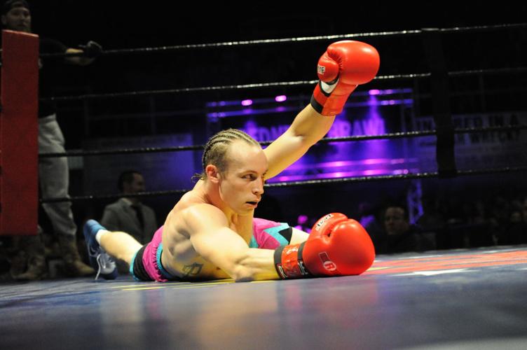 'Redneck Brawl' draws estimated 6,000 plus fans to the Williamson ...