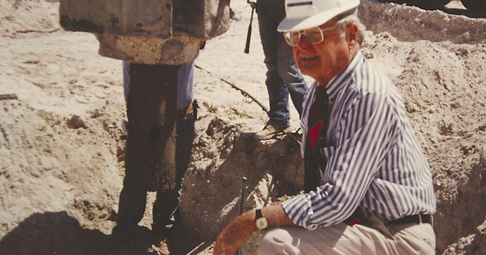 Marco Island Icon Herb Savage Passes | News | coastalbreezenews.com