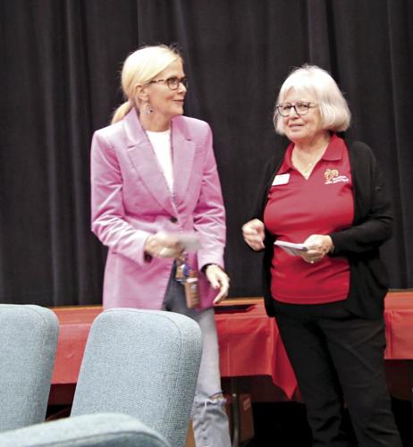 Christmas Island Style Packs Away Tree | Community | coastalbreezenews.com