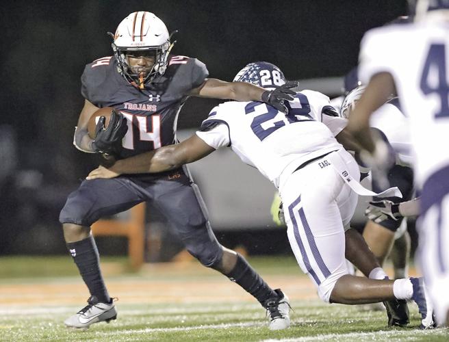 Naples Wins Soggy 50th Coconut Bowl | Sports | coastalbreezenews.com