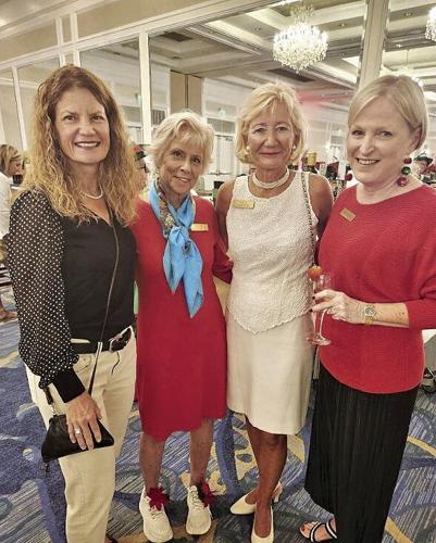 A Newcomer Holiday Celebration | Community Scene | coastalbreezenews.com