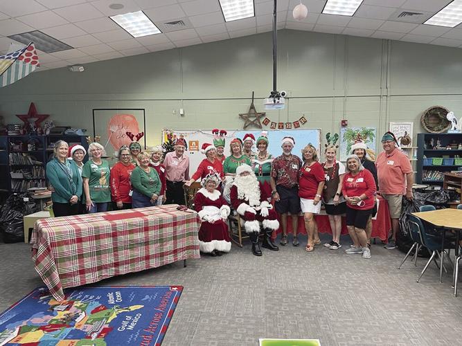 Manatee Elementary Gets VIP Visitors | Community Scene | coastalbreezenews.com