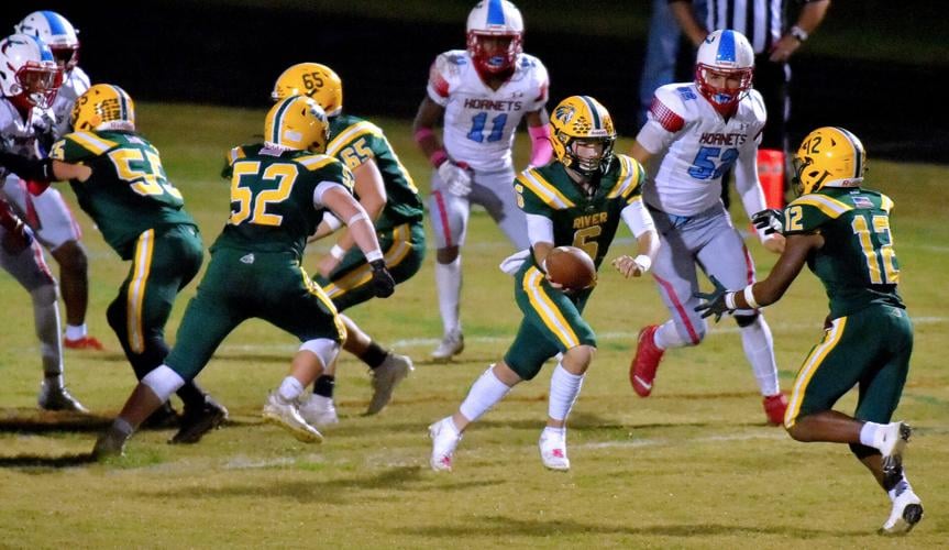 IR offense, defense dominate in crucial victory over Early College ...