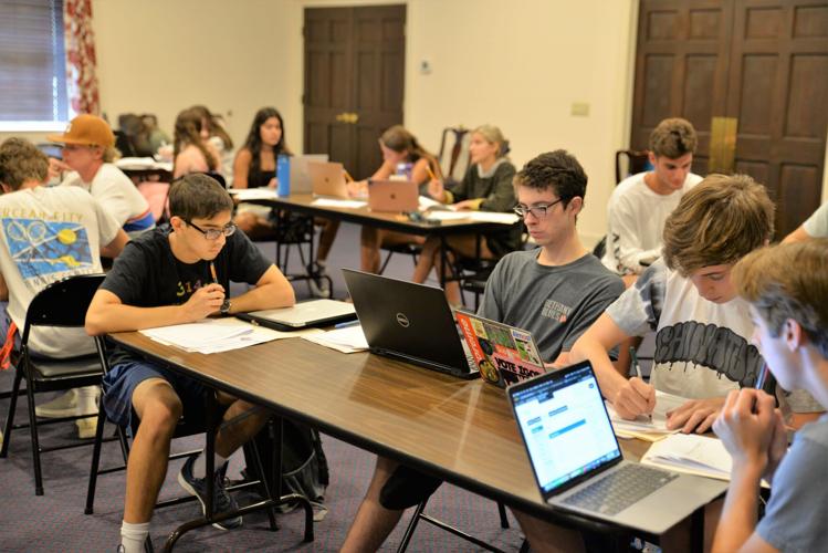 WPS Class of 2022 gets a jumpstart on the college application process ...