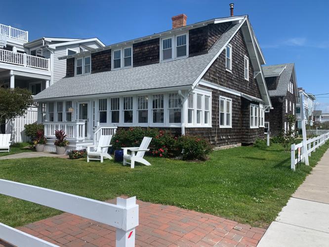Beach & Bay Cottage Tour Sneak Peek No. 6 | Lifestyle | coastalpoint.com