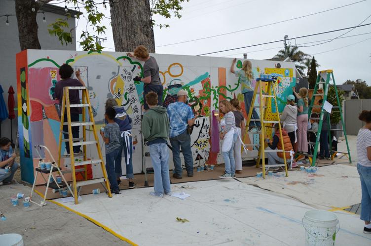 “Imagine” Carpinteria with local teens for 2024 mural | News ...