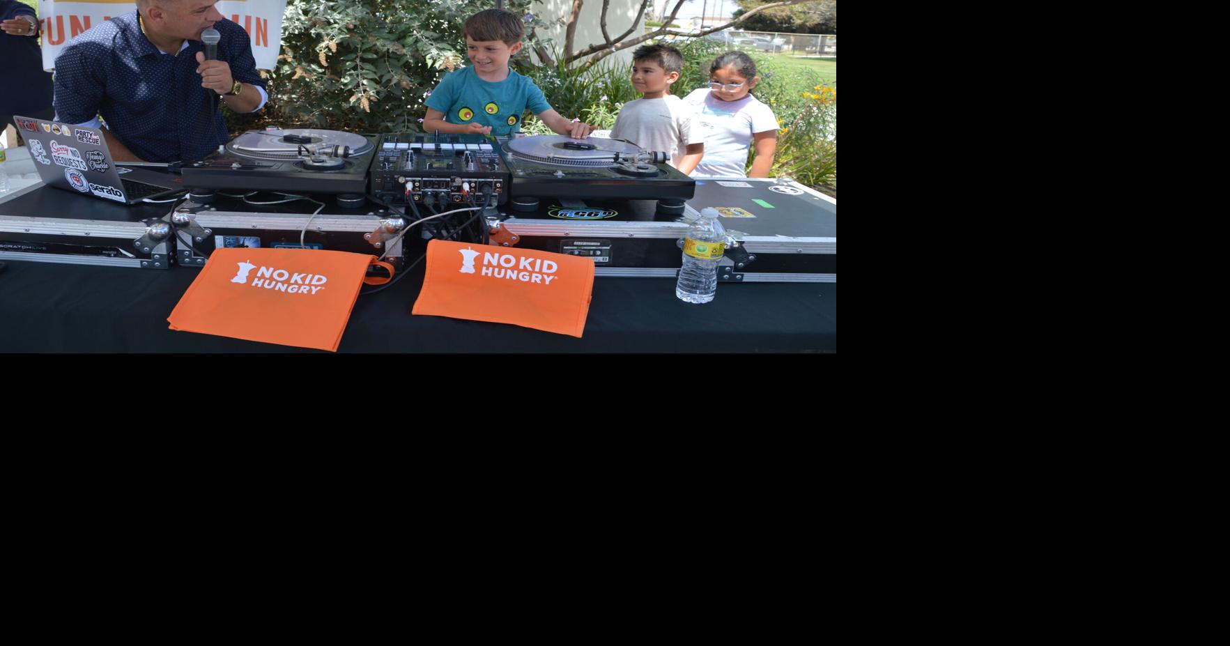 Kids snag snacks during free concert summer series | News | coastalview.com