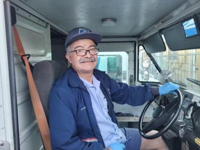 Postal worker hangs up satchel after long career | News | coastalview.com
