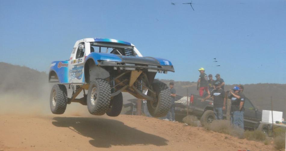 Local team makes a mark in the Baja 500 | Sports | coastalview.com