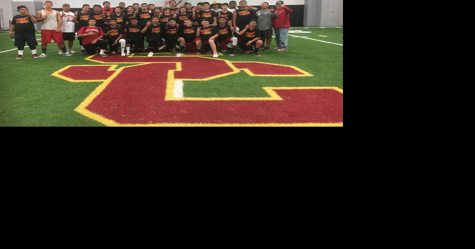 Warriors “fight on” at USC football camp | Sports | coastalview.com